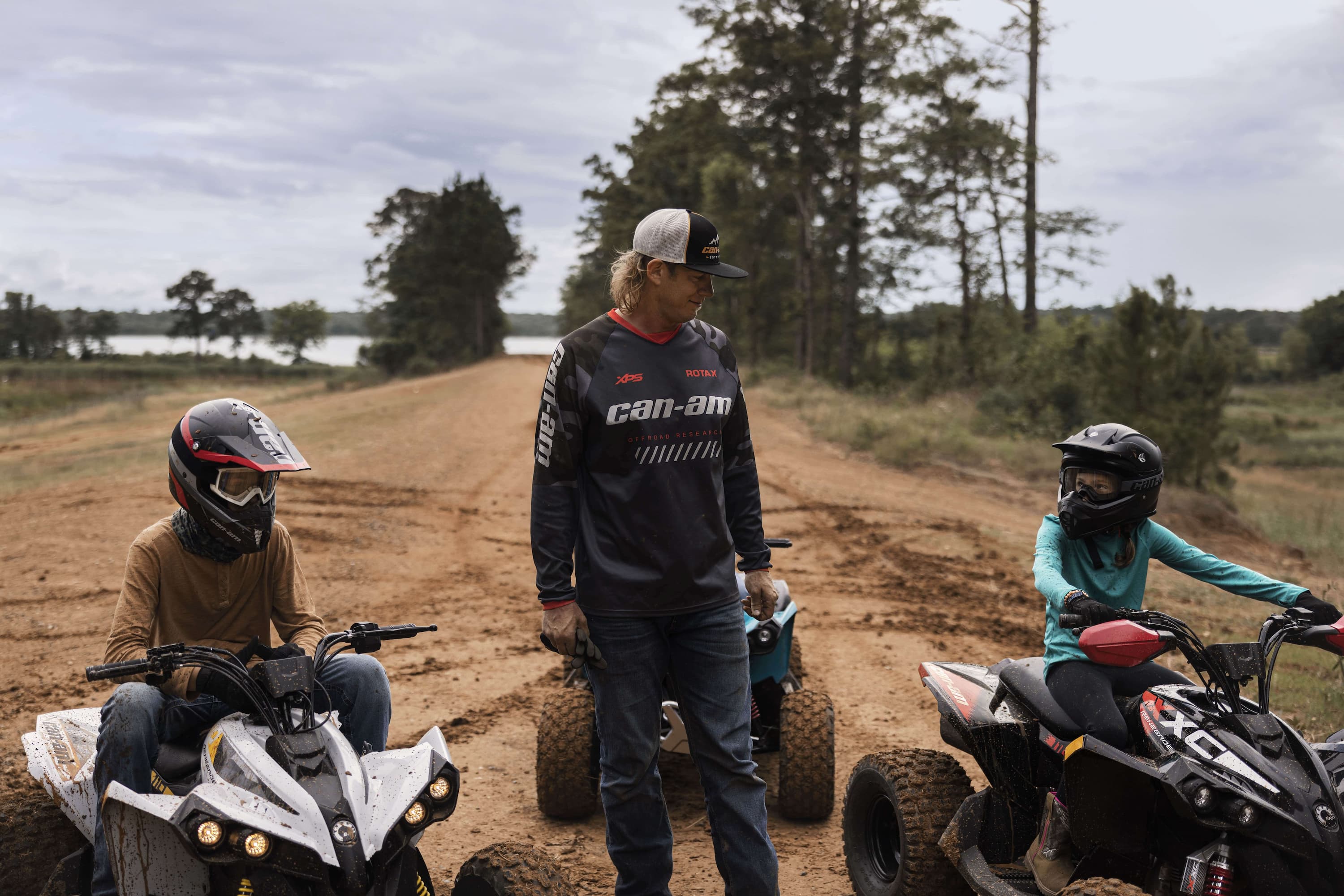 Strój na quada dla dziecka – na co zwrócić uwagę? | BRP World